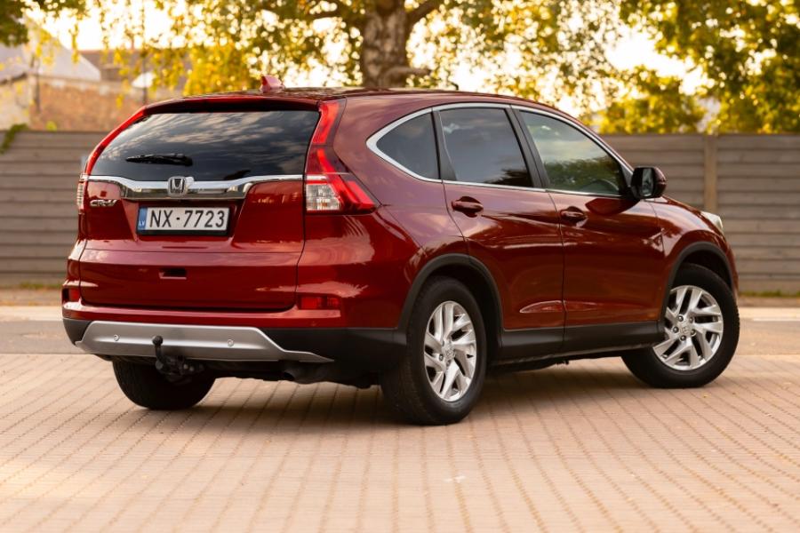 Sarkans Honda CR-V 2015 Rīga, ar dzinēja tilpumu 1.60 L un nobraukumu 179 tūkst. km par 11990 €, foto 4 vietnē AUTOMOTO.COM.LV