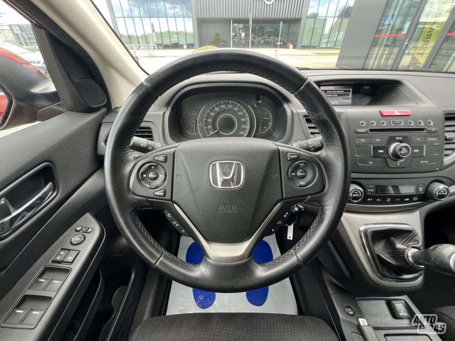 Sarkans Honda CR-V 2015 Šauļi, ar dzinēja tilpumu 2.20 L un nobraukumu 127 tūkst. km par 12900 €, foto 15 vietnē AUTOMOTO.COM.LV