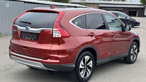 Red Honda CR-V 2015 in Telschi, with an engine capacity of 1.60 L and mileage of 207 thousand km for 12800 €, photo 10 on AUTOMOTO.COM.LV