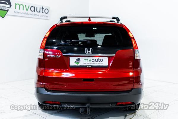 Sarkans Honda CR-V 2015 Tallina, ar dzinēja tilpumu 2.00 L un nobraukumu 120 tūkst. km par 12990 €, foto 7 vietnē AUTOMOTO.COM.LV