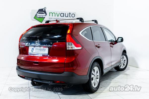 Sarkans Honda CR-V 2015 Tallina, ar dzinēja tilpumu 2.00 L un nobraukumu 120 tūkst. km par 12990 €, foto 8 vietnē AUTOMOTO.COM.LV
