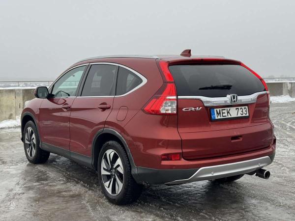 Red Honda CR-V 2016 in Vilnius, with an engine capacity of 1.60 L and mileage of 156 thousand km for 13500 €, photo 7 on AUTOMOTO.COM.LV