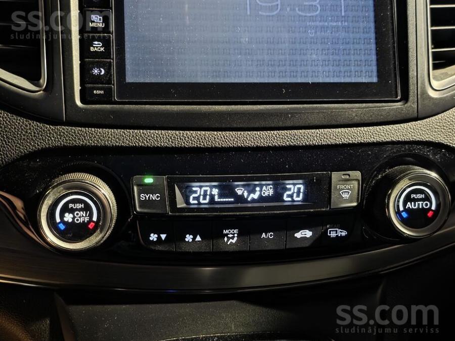 Sarkans Honda CR-V 2016 Ogre, ar dzinēja tilpumu 2.00 L un nobraukumu 239 tūkst. km par 14500 €, foto 21 vietnē AUTOMOTO.COM.LV