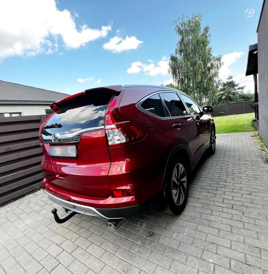 Red Honda CR-V 2016 in Vilnius, with an engine capacity of 1.60 L and mileage of 182 thousand km for 13900 €, photo 5 on AUTOMOTO.COM.LV