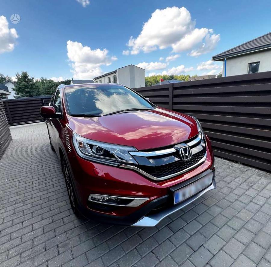 Red Honda CR-V 2016 in Vilnius, with an engine capacity of 1.60 L and mileage of 182 thousand km for 13900 €, photo 7 on AUTOMOTO.COM.LV
