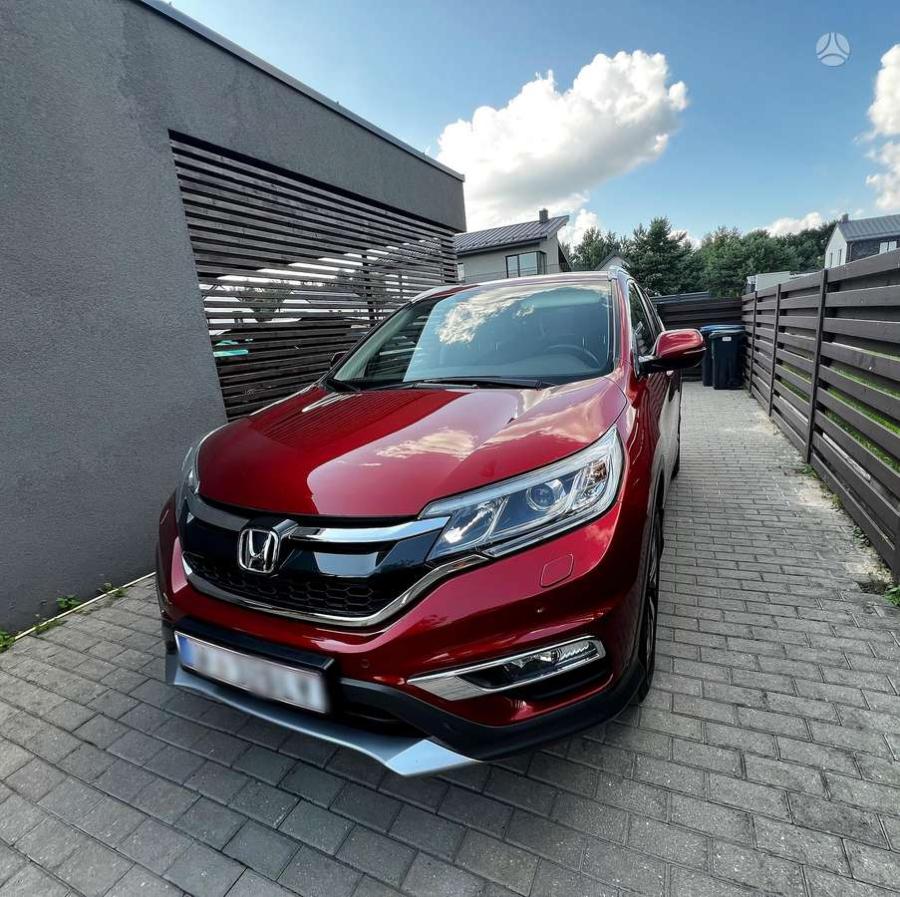Red Honda CR-V 2016 in Vilnius, with an engine capacity of 1.60 L and mileage of 182 thousand km for 13900 €, photo 10 on AUTOMOTO.COM.LV
