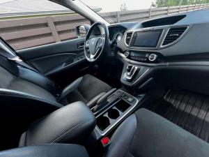 Red Honda CR-V 2016 in Vilnius, with an engine capacity of 1.60 L and mileage of 182 thousand km for 13900 €, photo 18 on AUTOMOTO.COM.LV