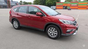 Red Honda CR-V 2016 in Klaipeda, with an engine capacity of 1.60 L and mileage of 240 thousand km for 10900 €, photo 9 on AUTOMOTO.COM.LV