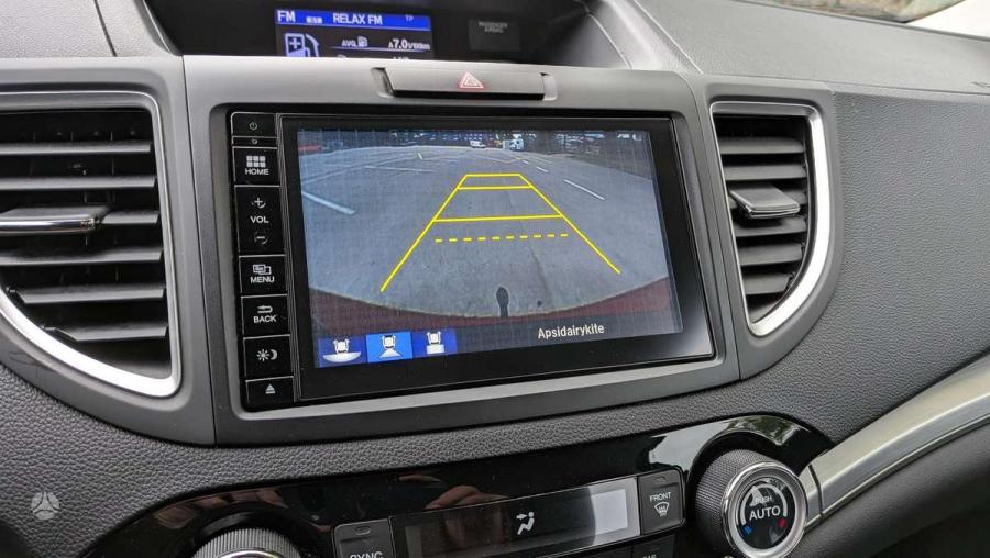 Red Honda CR-V 2016 in Klaipeda, with an engine capacity of 1.60 L and mileage of 240 thousand km for 10900 €, photo 16 on AUTOMOTO.COM.LV