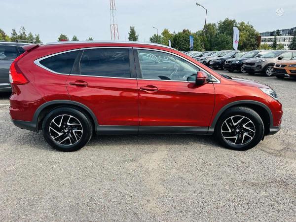 Sarkans Honda CR-V 2016 Alīta, ar dzinēja tilpumu 1.60 L un nobraukumu 170 tūkst. km par 12700 €, foto 7 vietnē AUTOMOTO.COM.LV