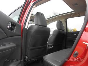 Sarkans Honda CR-V 2017 Viljandi, ar dzinēja tilpumu 1.60 L un nobraukumu 176 tūkst. km par 15990 €, foto 12 vietnē AUTOMOTO.COM.LV
