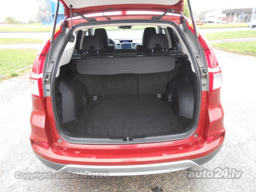 Sarkans Honda CR-V 2017 Viljandi, ar dzinēja tilpumu 1.60 L un nobraukumu 176 tūkst. km par 15990 €, foto 18 vietnē AUTOMOTO.COM.LV