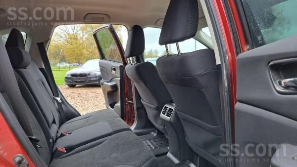 Red Honda CR-V 2017 in Jelgava, with an engine capacity of 1.60 L and mileage of 182 thousand km for 12490 €, photo 9 on AUTOMOTO.COM.LV