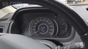Red Honda CR-V 2017 in Jelgava, with an engine capacity of 1.60 L and mileage of 182 thousand km for 12490 €, photo 13 on AUTOMOTO.COM.LV