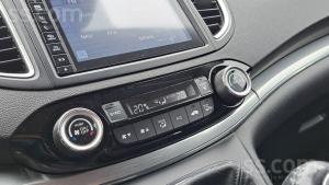 Red Honda CR-V 2017 in Jelgava, with an engine capacity of 1.60 L and mileage of 182 thousand km for 12490 €, photo 20 on AUTOMOTO.COM.LV
