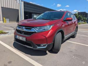 Red Honda CR-V 2017 in Vilnius, with an engine capacity of 1.50 L and mileage of 130 thousand km for 17400 €, photo  on AUTOMOTO.COM.LV
