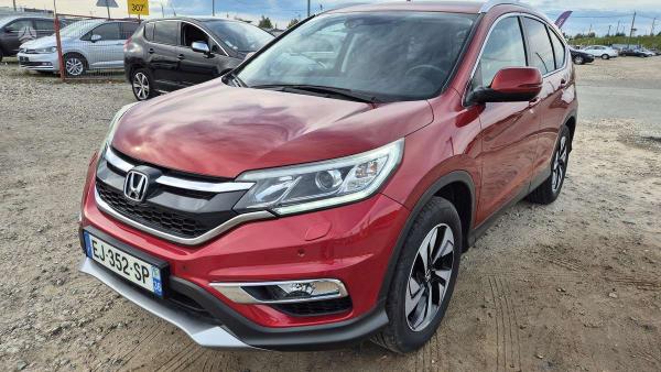Red Honda CR-V 2017 in Vilnius, with an engine capacity of 1.60 L and mileage of 220 thousand km for 12199 €, photo 1 on AUTOMOTO.COM.LV