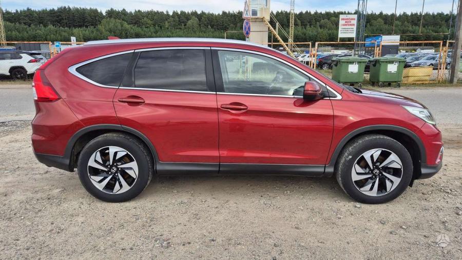 Sarkans Honda CR-V 2017 Viļņa, ar dzinēja tilpumu 1.60 L un nobraukumu 220 tūkst. km par 12199 €, foto 5 vietnē AUTOMOTO.COM.LV