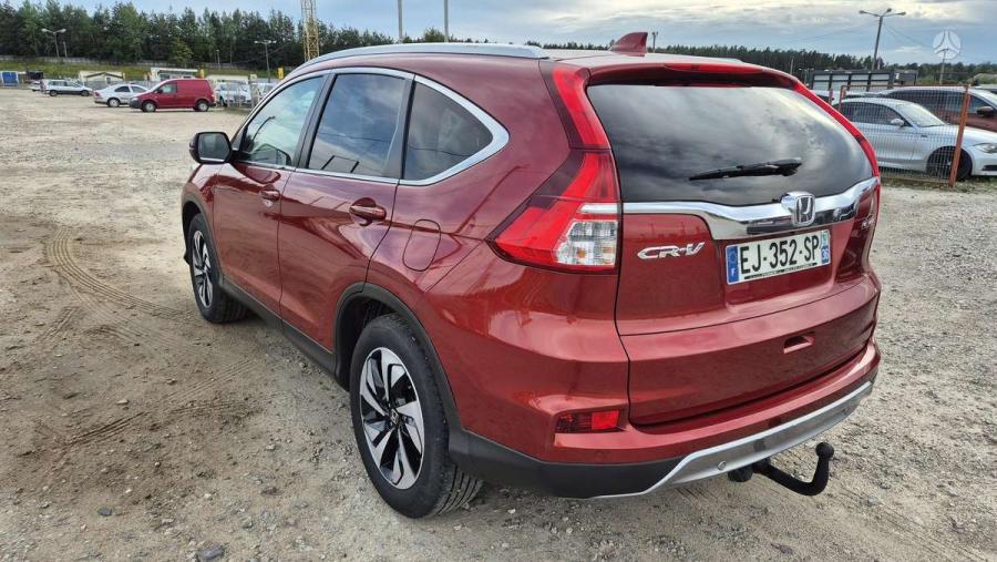 Sarkans Honda CR-V 2017 Viļņa, ar dzinēja tilpumu 1.60 L un nobraukumu 220 tūkst. km par 12199 €, foto 8 vietnē AUTOMOTO.COM.LV