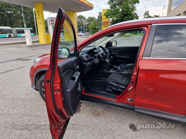 Красный Хонда СРВ 2018 в Таллин, объемом двигателя 2.00 л и пробегом 120 тыс. км за 15300 €, фото 8 на AUTOMOTO.COM.LV