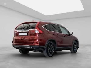 Red Honda CR-V 2018 in Kaunas, with an engine capacity of 1.60 L and mileage of 238 thousand km for 13490 €, photo 4 on AUTOMOTO.COM.LV