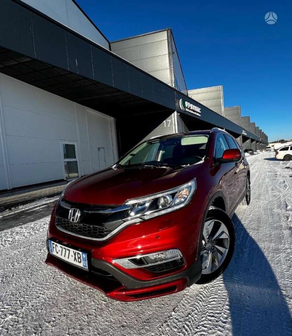 Red Honda CR-V 2019 in Vilnius, with an engine capacity of 1.60 L and mileage of 180 thousand km for 14490 €, photo 1 on AUTOMOTO.COM.LV