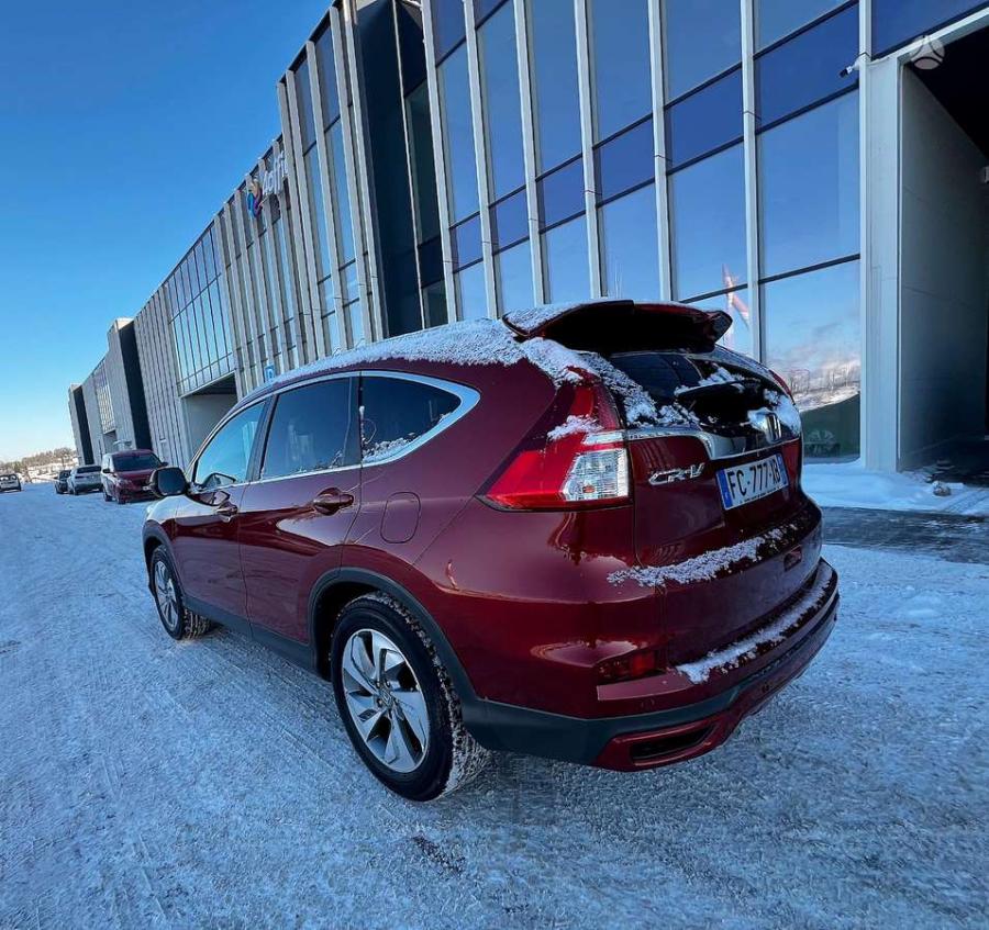 Red Honda CR-V 2019 in Vilnius, with an engine capacity of 1.60 L and mileage of 180 thousand km for 14490 €, photo 10 on AUTOMOTO.COM.LV