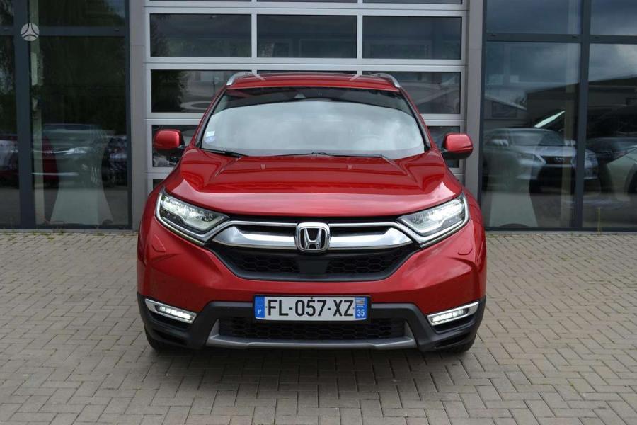 Red Honda CR-V 2019 in Vilnius, with an engine capacity of 1.99 L and mileage of 164 thousand km for 21000 €, photo 3 on AUTOMOTO.COM.LV