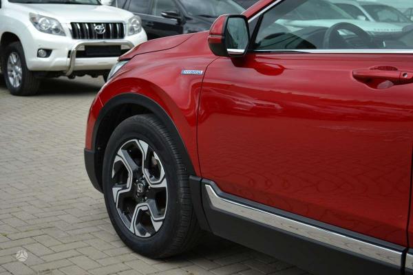 Red Honda CR-V 2019 in Vilnius, with an engine capacity of 1.99 L and mileage of 164 thousand km for 21000 €, photo 5 on AUTOMOTO.COM.LV
