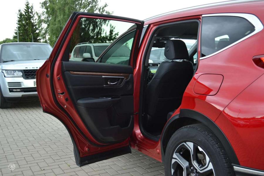 Red Honda CR-V 2019 in Vilnius, with an engine capacity of 1.99 L and mileage of 164 thousand km for 21000 €, photo 15 on AUTOMOTO.COM.LV