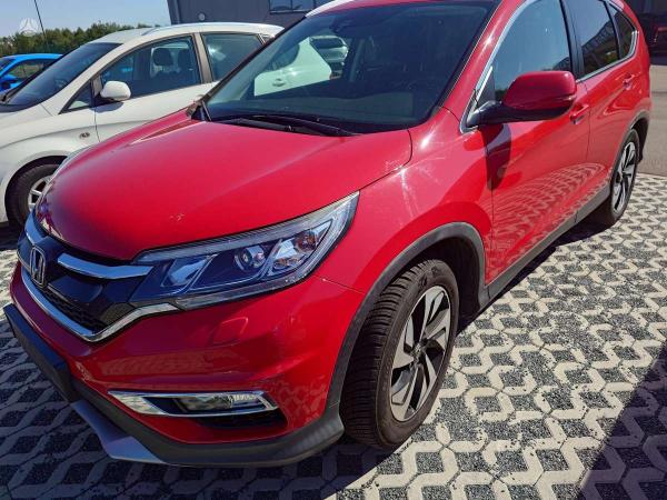 Red Honda CR-V 2019 in Alytus, with an engine capacity of 1.60 L and mileage of 210 thousand km for 13999 €, photo 2 on AUTOMOTO.COM.LV