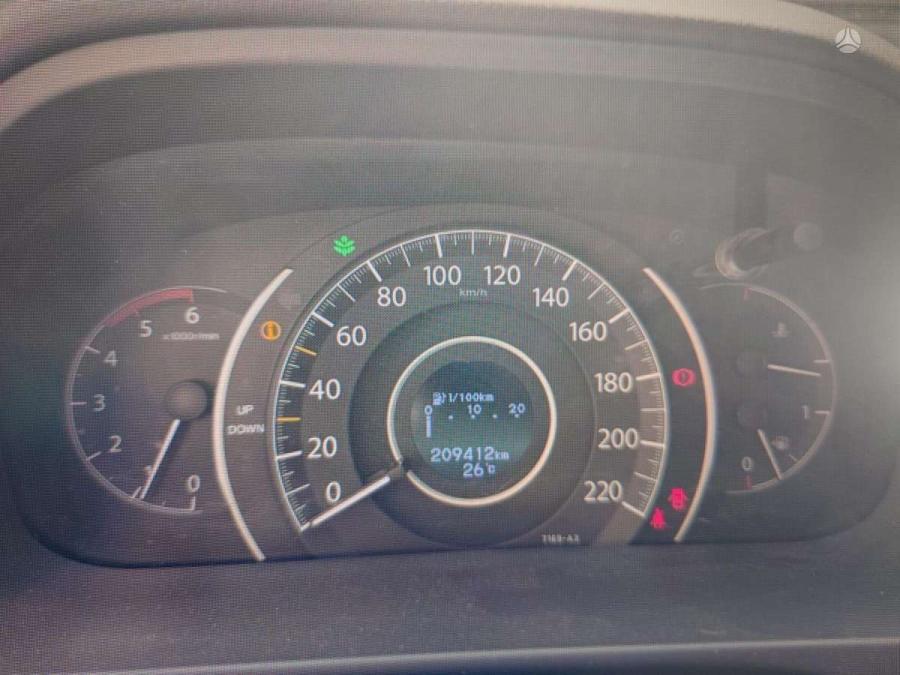 Красный Хонда СРВ 2019 в Алитус, объемом двигателя 1.60 л и пробегом 210 тыс. км за 13999 €, фото 7 на AUTOMOTO.COM.LV