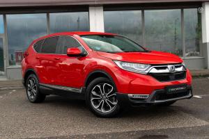 Red Honda CR-V 2021 in Vilnius, with an engine capacity of 1.99 L and mileage of 54 thousand km for 26000 €, photo 6 on AUTOMOTO.COM.LV