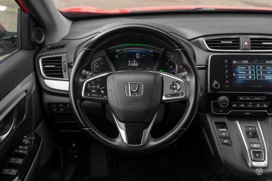 Red Honda CR-V 2021 in Vilnius, with an engine capacity of 1.99 L and mileage of 54 thousand km for 26000 €, photo 13 on AUTOMOTO.COM.LV