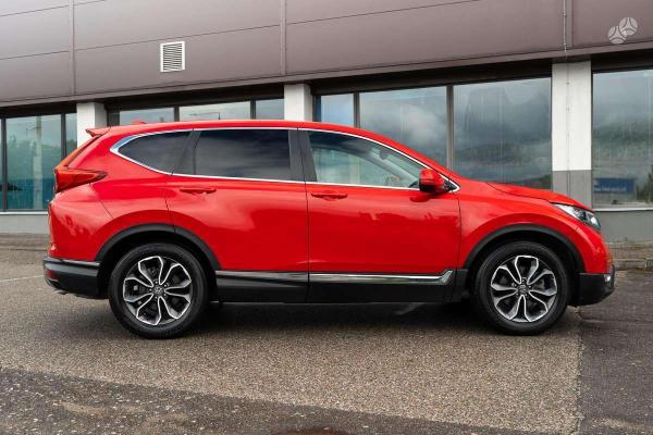 Red Honda CR-V 2021 in Vilnius, with an engine capacity of 1.99 L and mileage of 54 thousand km for 22750 €, photo 6 on AUTOMOTO.COM.LV