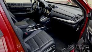Red Honda CR-V 2022 in Riga, with an engine capacity of 2.00 L and mileage of 45 thousand km for 29500 €, photo 10 on AUTOMOTO.COM.LV