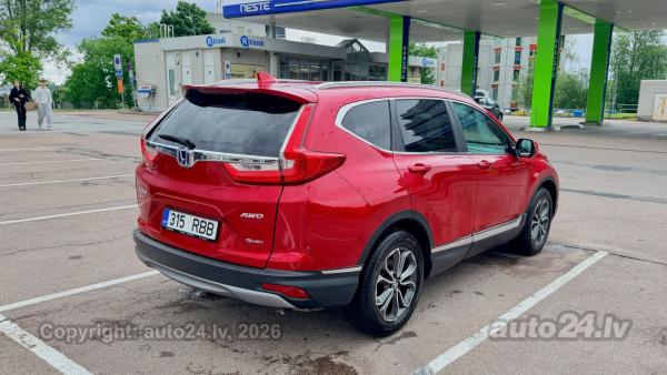 Красный Хонда СРВ 2023 в Таллин, объемом двигателя 2.00 л и пробегом 25 тыс. км за 32500 €, фото 3 на AUTOMOTO.COM.LV