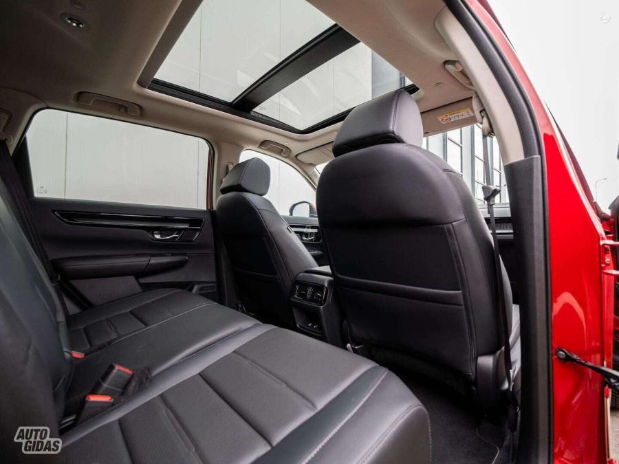 Red Honda CR-V 2024 in Marijampole, with an engine capacity of 2.00 L and mileage of 8 thousand km for 38850 €, photo 37 on AUTOMOTO.COM.LV