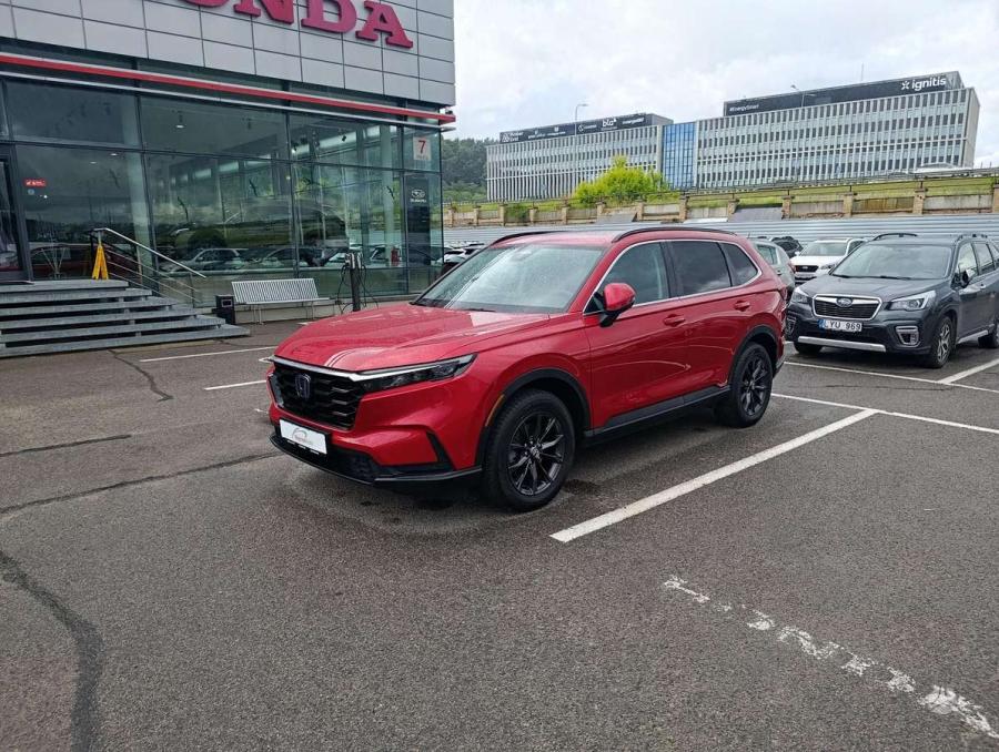 Red Honda CR-V 2025 in Vilnius, with an engine capacity of 1.99 L and mileage of 56 thousand km for 40990 €, photo 1 on AUTOMOTO.COM.LV