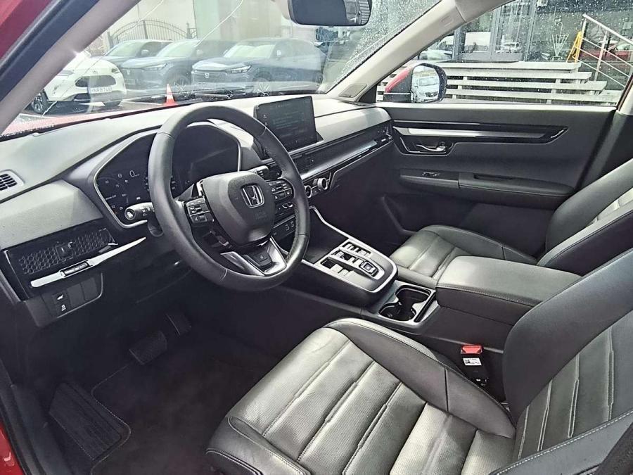 Red Honda CR-V 2025 in Vilnius, with an engine capacity of 1.99 L and mileage of 56 thousand km for 40990 €, photo 13 on AUTOMOTO.COM.LV