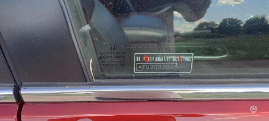 Red Honda CR-V 2015 in Siauliai, with an engine capacity of 1.60 L and mileage of 154 thousand km for 5950 €, photo 15 on AUTOMOTO.COM.LV