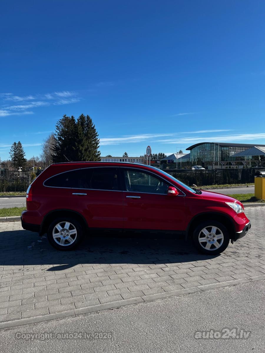 Red Honda CR-V 2008 in Tallinn, with an engine capacity of 2.00 L and mileage of 245 thousand km for 6000 €, photo 3 on AUTOMOTO.COM.LV