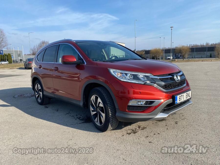 Sarkans Honda CR-V 2015 Tallina, ar dzinēja tilpumu 2.00 L un nobraukumu 131 tūkst. km par 15000 €, foto 1 vietnē AUTOMOTO.COM.LV