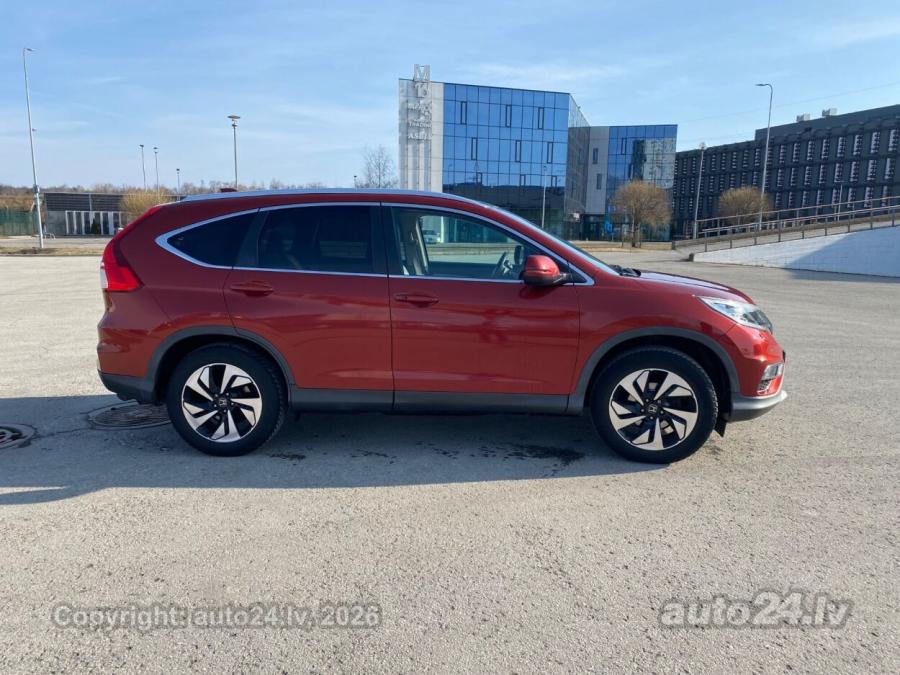 Sarkans Honda CR-V 2015 Tallina, ar dzinēja tilpumu 2.00 L un nobraukumu 131 tūkst. km par 15000 €, foto 4 vietnē AUTOMOTO.COM.LV