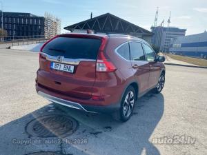 Red Honda CR-V 2015 in Tallinn, with an engine capacity of 2.00 L and mileage of 131 thousand km for 15000 €, photo 5 on AUTOMOTO.COM.LV