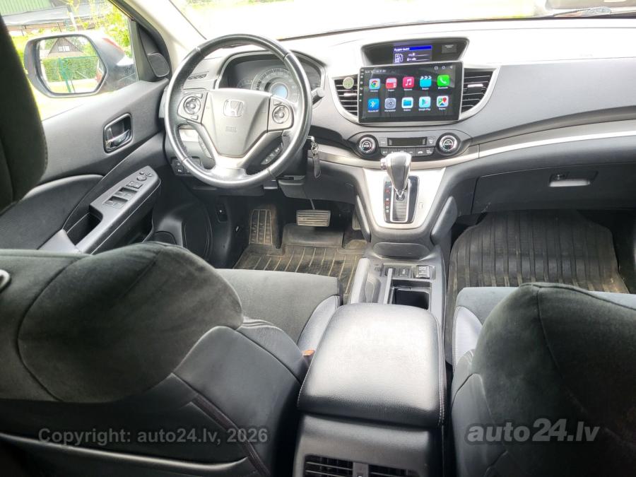 Красный Хонда СРВ 2015 в Таллин, объемом двигателя 2.00 л и пробегом 120 тыс. км за 13000 €, фото 4 на AUTOMOTO.COM.LV