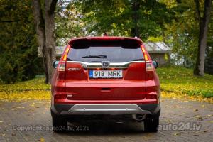 Red Honda CR-V 2017 in Tallinn, with an engine capacity of 1.60 L and mileage of 159 thousand km for 16999 €, photo 6 on AUTOMOTO.COM.LV