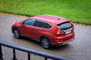 Red Honda CR-V 2017 in Tallinn, with an engine capacity of 1.60 L and mileage of 159 thousand km for 16999 €, photo 16 on AUTOMOTO.COM.LV