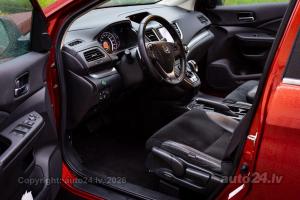 Red Honda CR-V 2017 in Tallinn, with an engine capacity of 1.60 L and mileage of 159 thousand km for 16999 €, photo 17 on AUTOMOTO.COM.LV