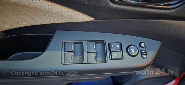 Honda CR-V 2018 in Tallinn on AUTOMOTO.COM.LV Red Honda CR-V 2018 in Tallinn, with an engine capacity of 2.00 L and mileage of 143 thousand km for 16300 €, photo 11 on AUTOMOTO.COM.LV